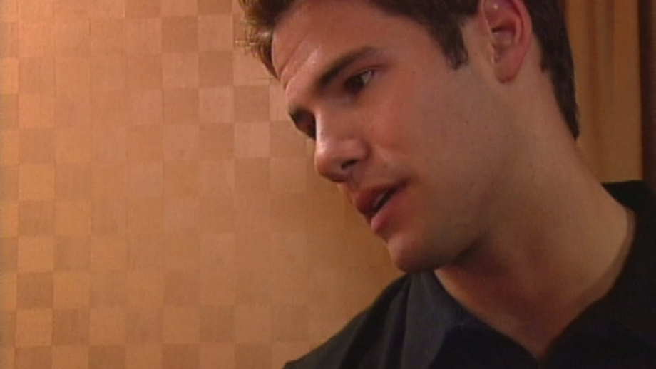 Watch The Real World Season 12 Episode 11: The Real World - Out In the ...