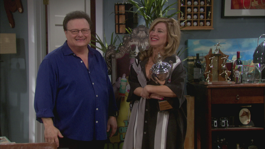 Watch The Exes Season 3 Episode 5: The Exes - Defending Your Wife ...