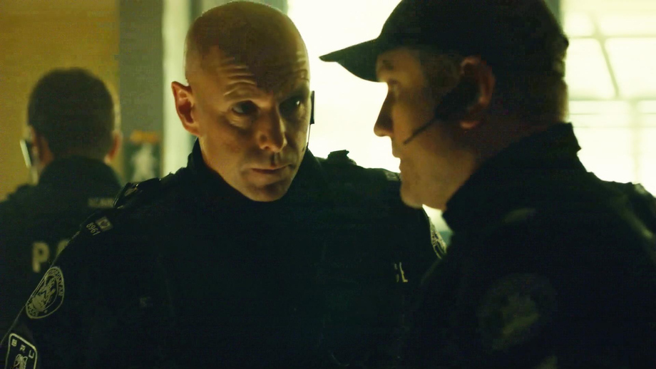 Watch Flashpoint Season 5 Episode 11: Lawmen - Full show on Paramount Plus
