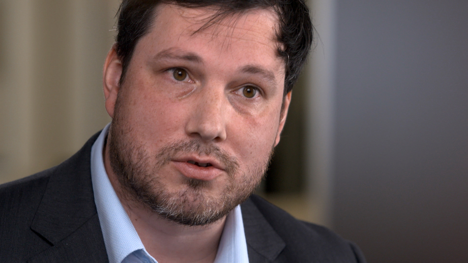 Watch 60 Minutes Overtime: How the U.S. caught on to hacker Bogachev ...