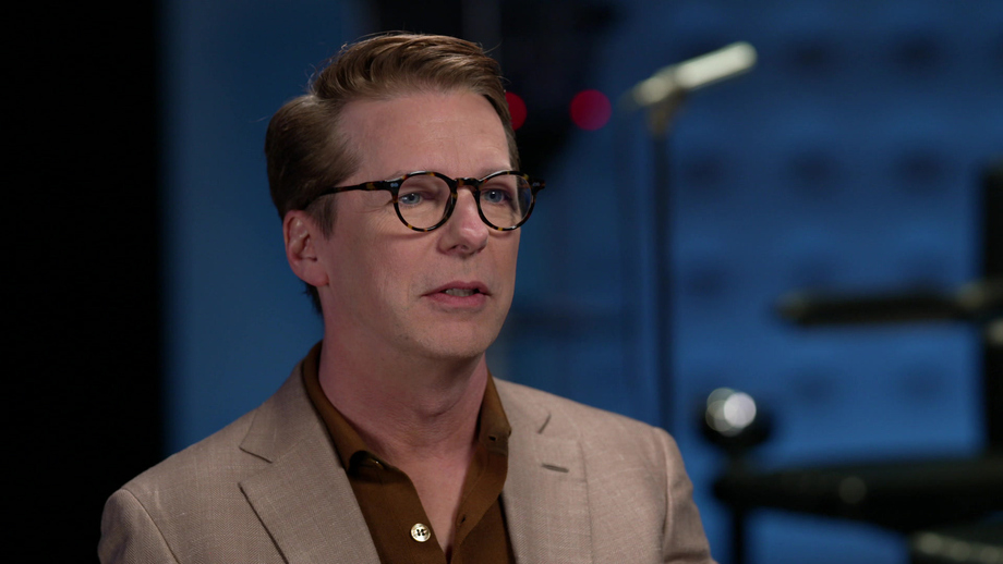 Watch Sunday Morning: Sean Hayes on "Good Night, Oscar" - Full show on CBS