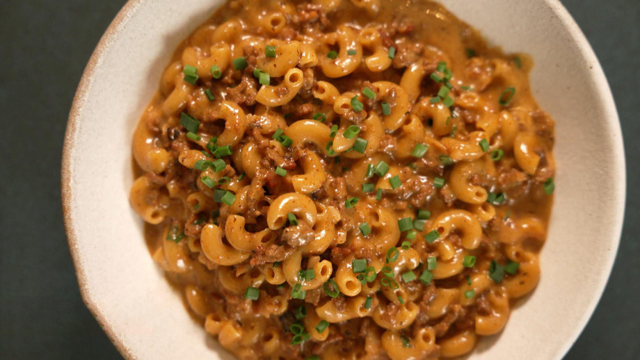 Watch CBS Mornings: The Dish Recipe: Hamburger Helper meal - Full show ...