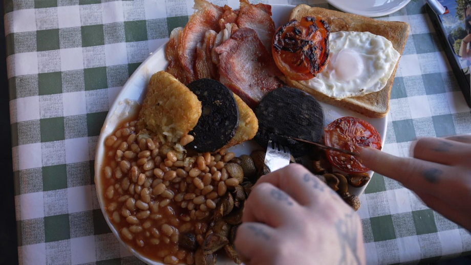 Watch CBS Mornings: Inside an East End café - Full show on CBS