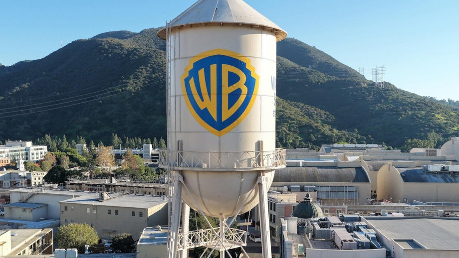 Watch CBS Mornings Details on Paramount bid for Warner Bros. - Paramount+